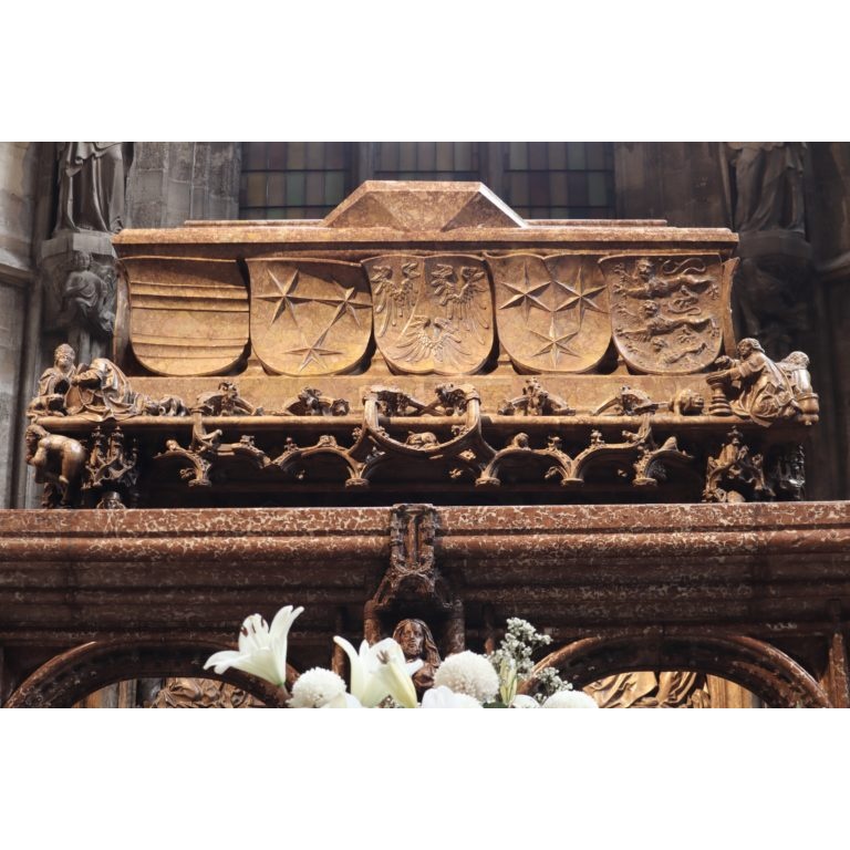 The story of Friedrich III’s tomb - Secret Vienna Tours